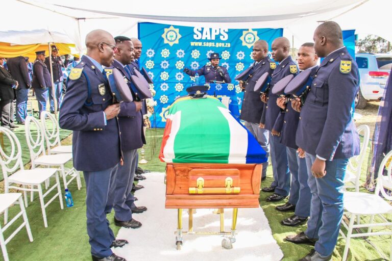 DETECTIVE SERGEANT MPFARISENI HAMILTON NEMAHADANI LAID TO REST ...