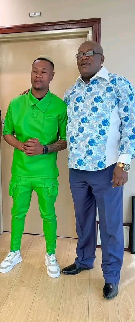 LIMPOPO BOY BUJWA APOLOGIZES FOR FACEBOOK POST ABOUT MAPUNGUBWE YOUTH ...